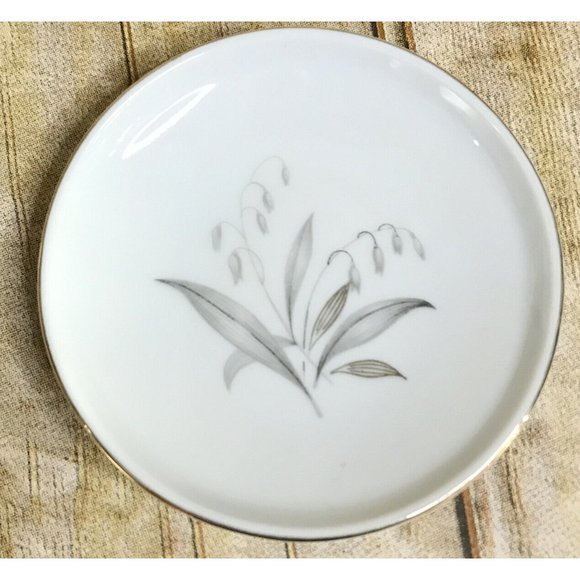 Kayson's | Accents | 961 Kaysons Fine China Japan Golden Rhapsody 35 Dish Saucer | Poshmark